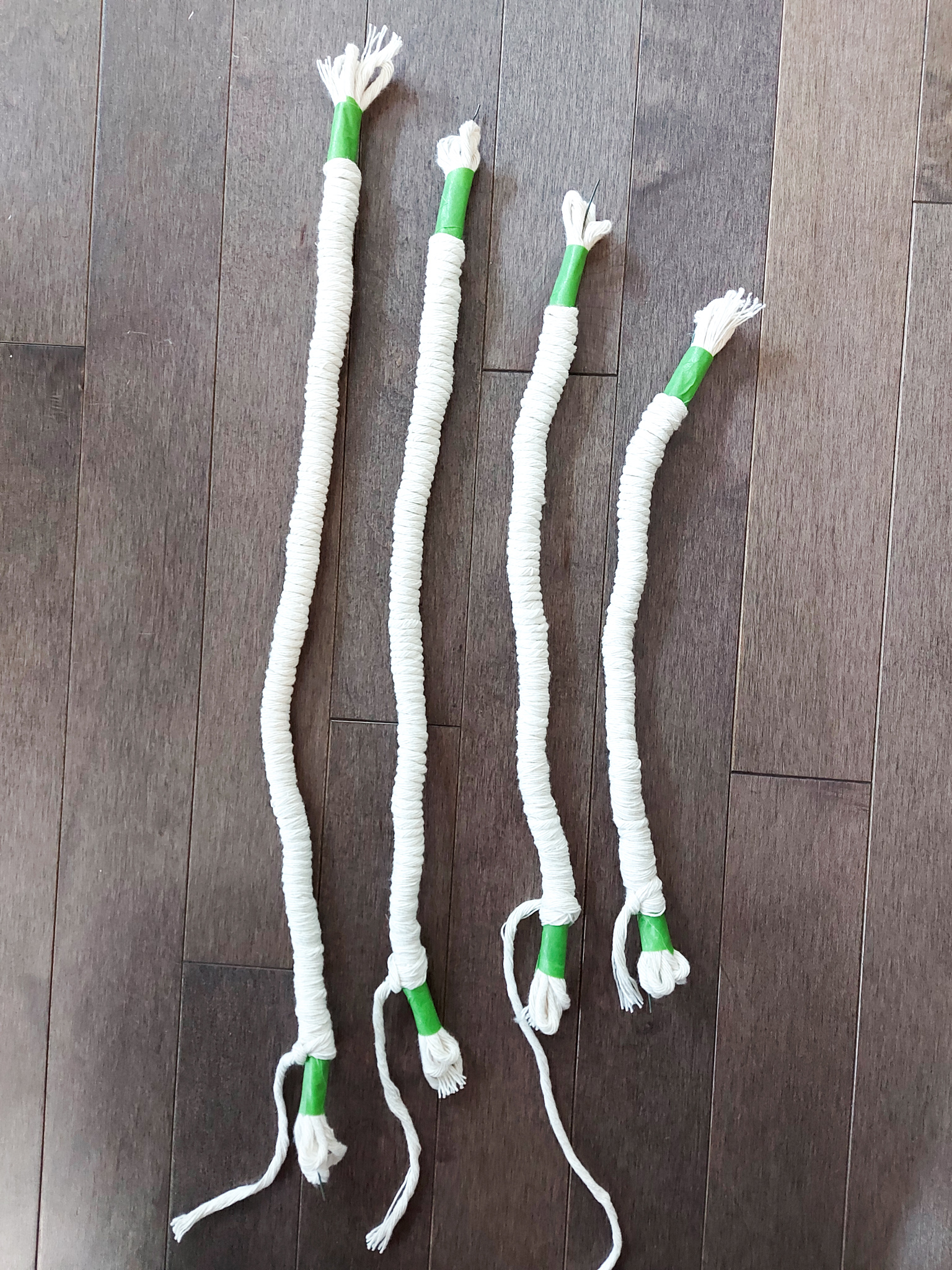 Macramé and Yarn Rainbow – The Expert Amateur