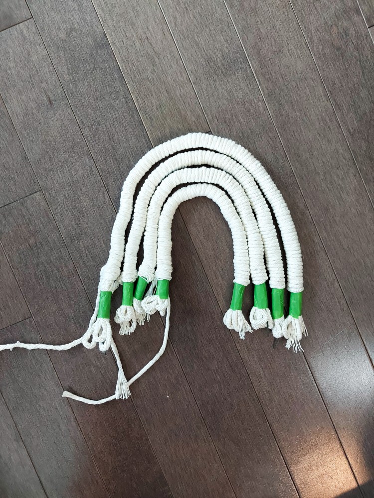 Macramé and Yarn Rainbow – The Expert Amateur